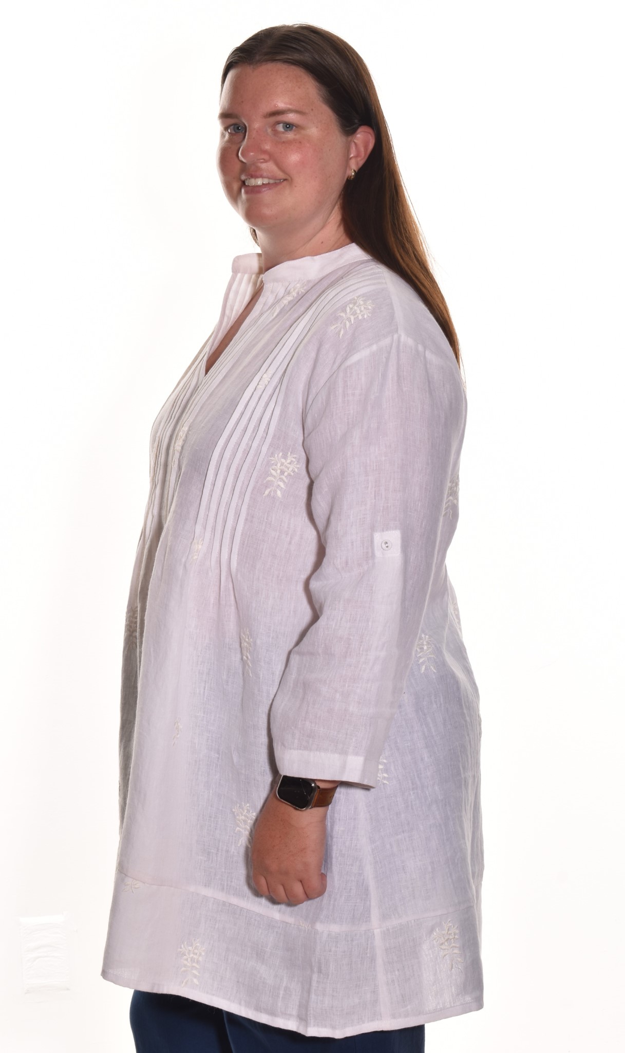 Lea. Embroidered Pintuck Tunic In Medium Weight Linen. - Lea's